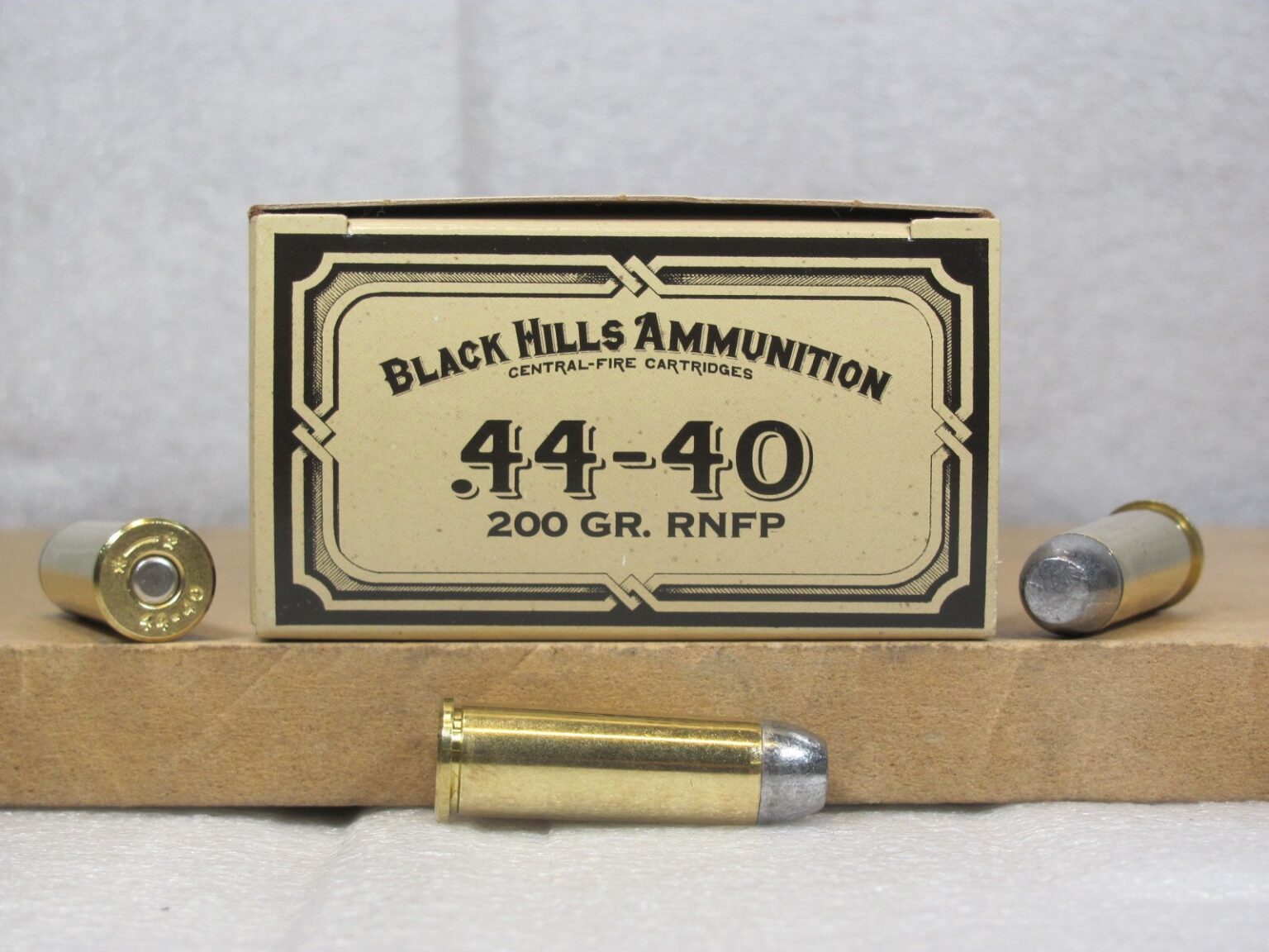50 Round Box – 44-40 Win 200 Grain Lead Flat Nose Ammo by Magtech ...